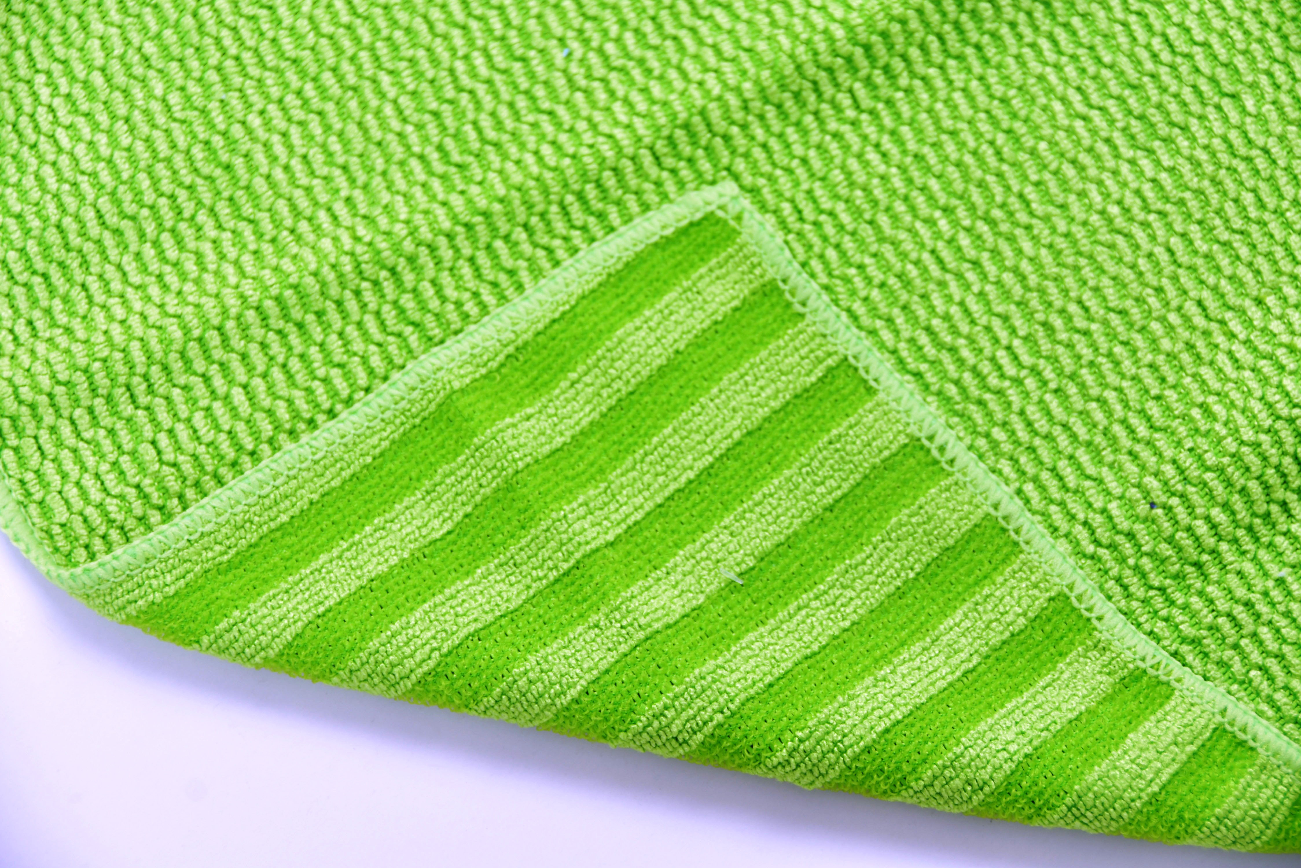 Desma Group, Inc. 21" Green Microfiber Multi-Purpose Cleaning Cloth ...