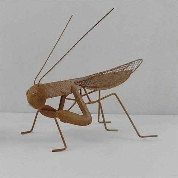 Rosalind Wheeler Metal Grasshopper Garden Figurine | Wayfair