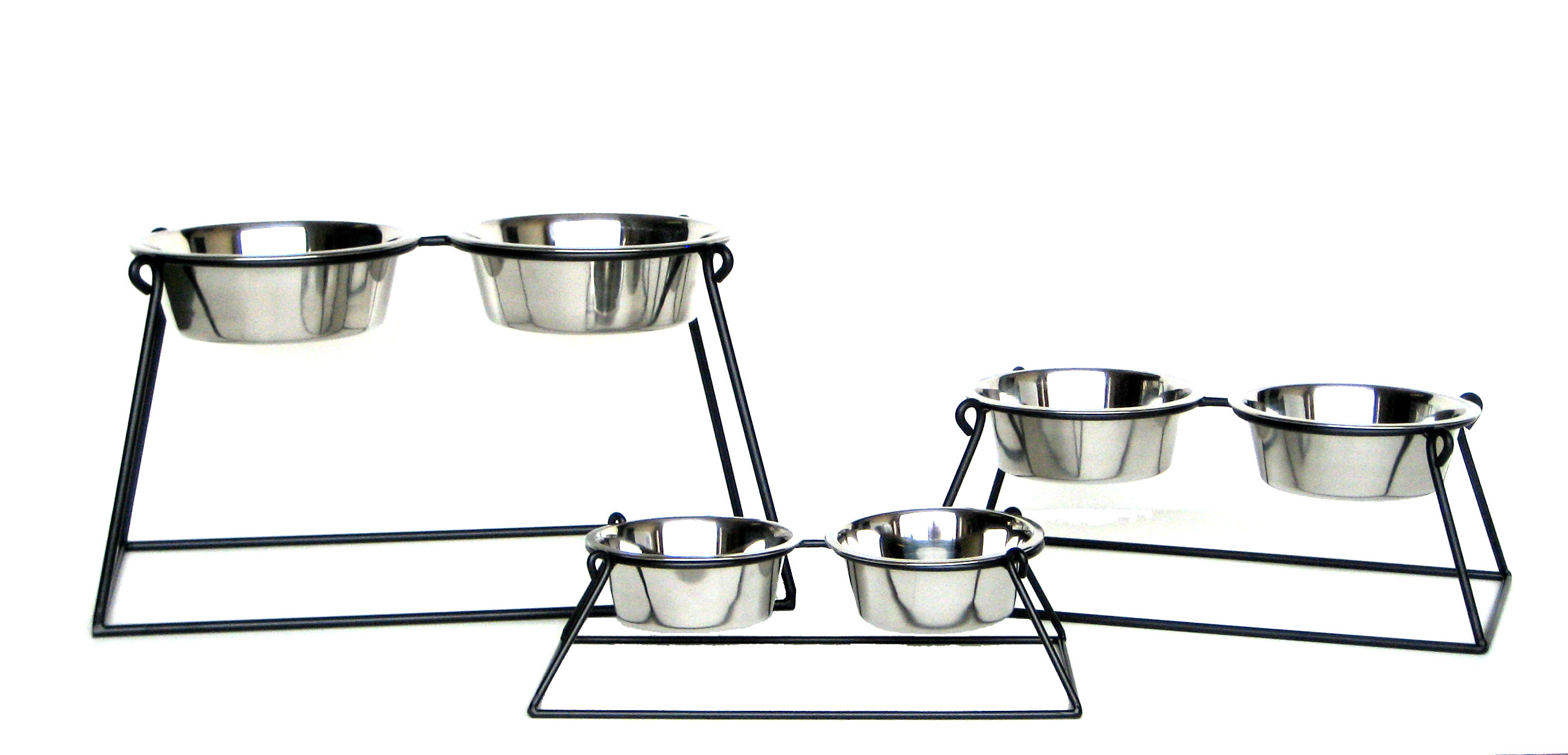 Tucker Murphy Pet™ Hamish Pyramid Double Diner & Reviews | Wayfair