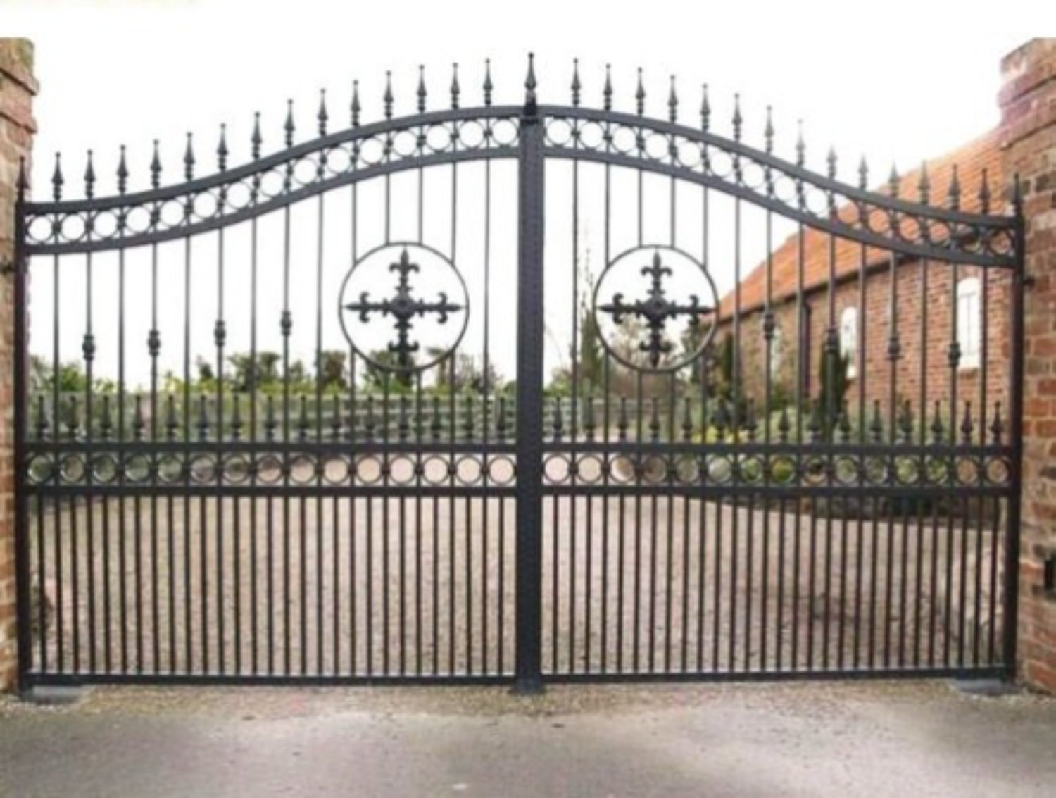 TAIMCO Custom Fabricated Intricate Design-Heavy Duty Driveway Gate ...