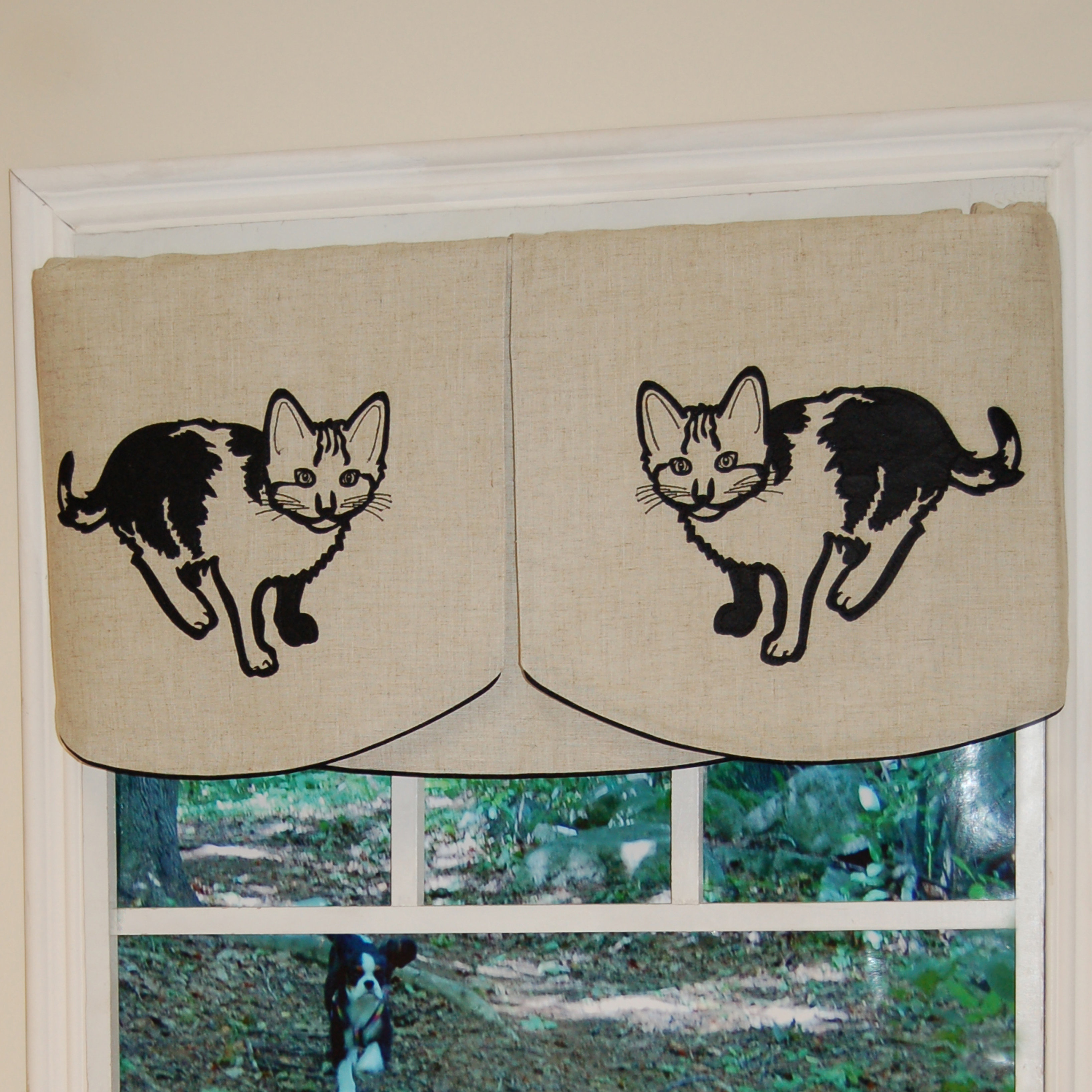 Tucker Murphy Pet™ Hershberger Scalloped Window Valance in Taupe ...