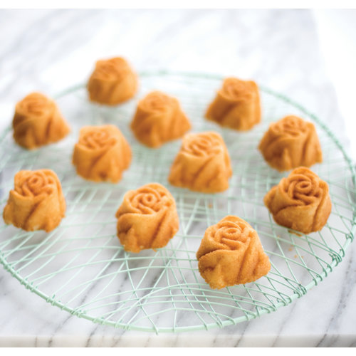 Nordic Ware Non-Stick Round Mini Rose Bud Cake Pan & Reviews | Wayfair