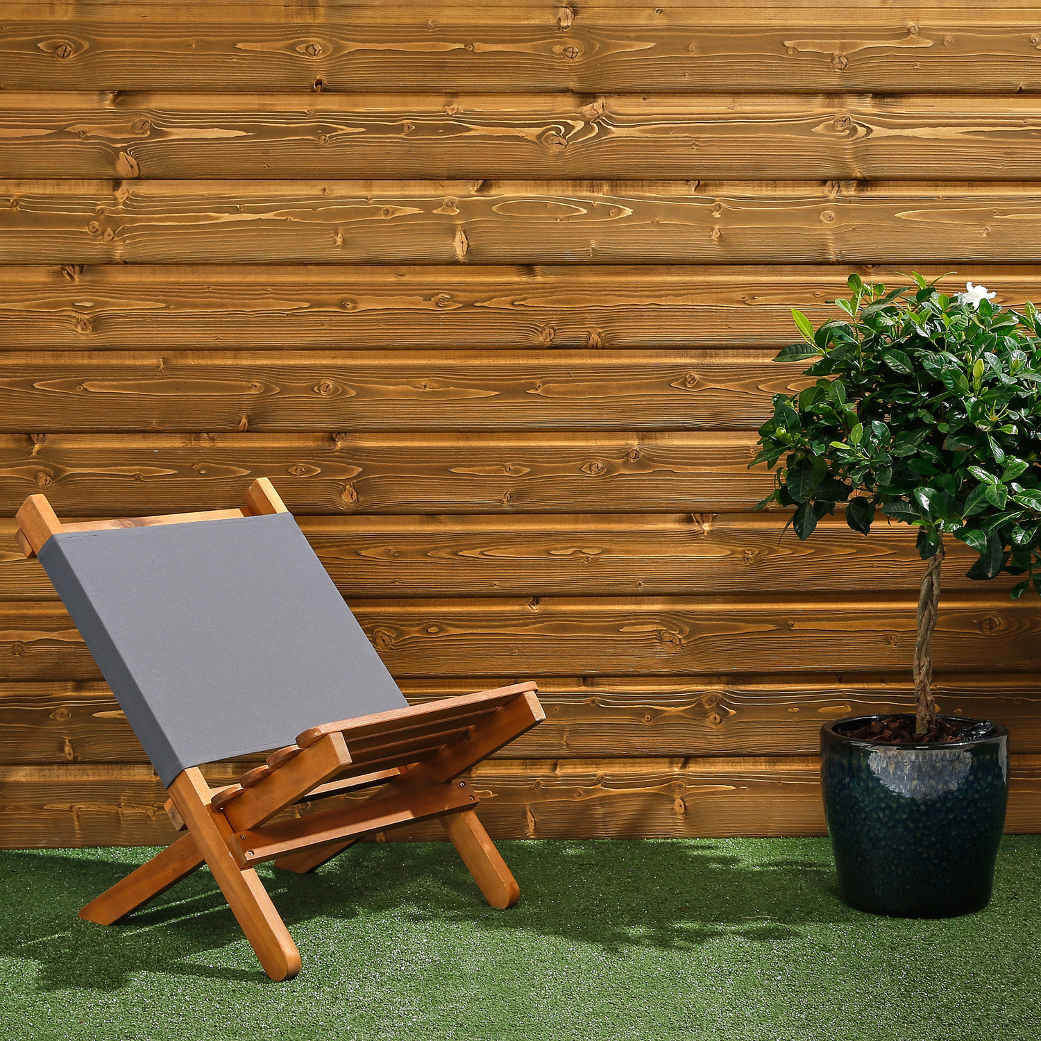 Timber Focus Ltd Viking Painted Cladding TG Shiplap White Oak (L) 2.4M ...