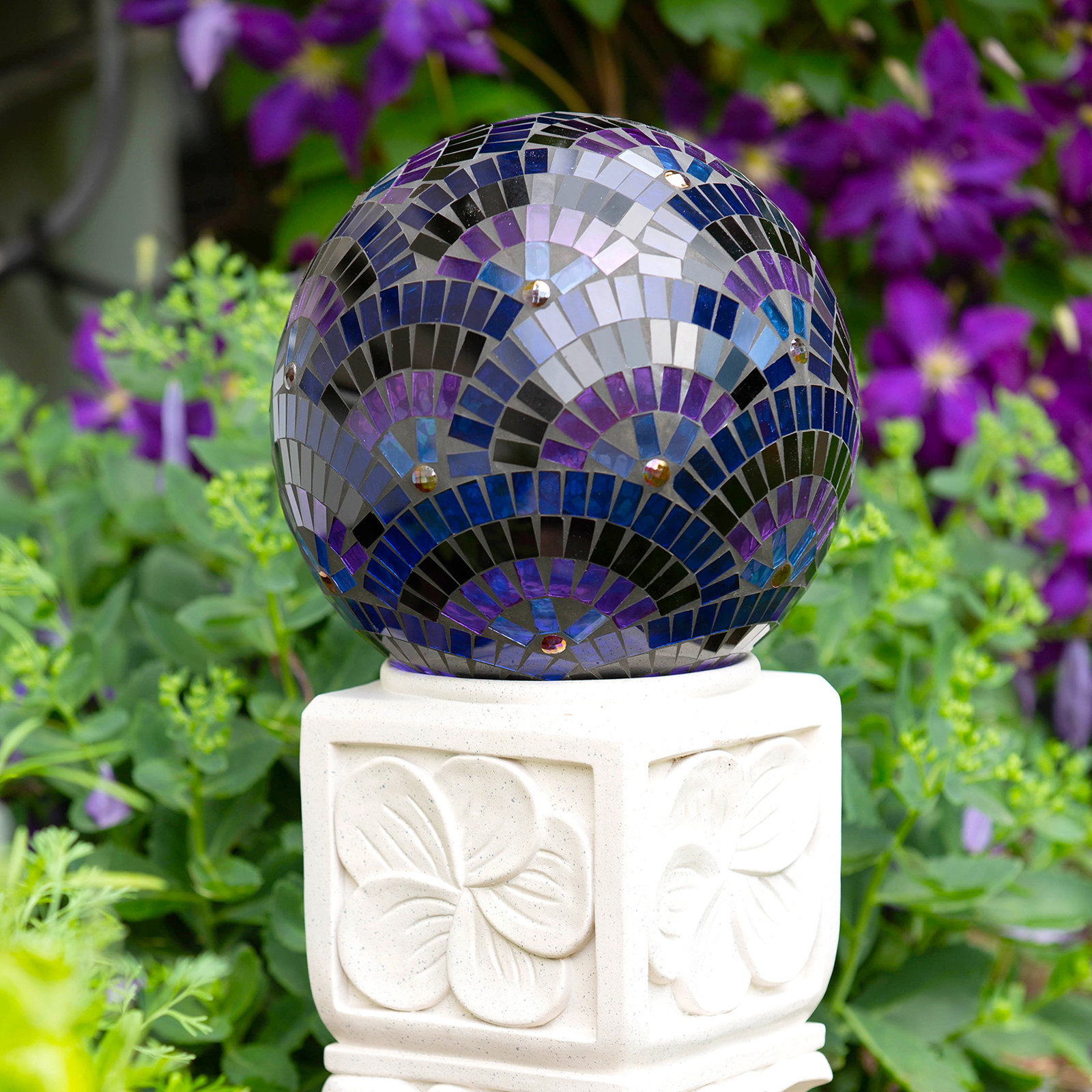 Echo Valley Scallop Mosaic Gazing Ball | Wayfair