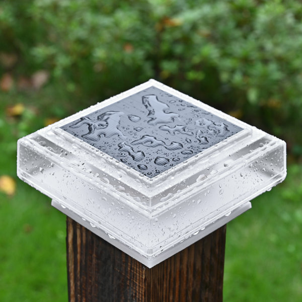 gigalumi Low Voltage Solar Powered Integrated LED Fence Post Cap Light ...