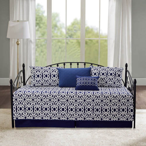 Ebern Designs Leonel Daybed Cover & Reviews - Wayfair Canada