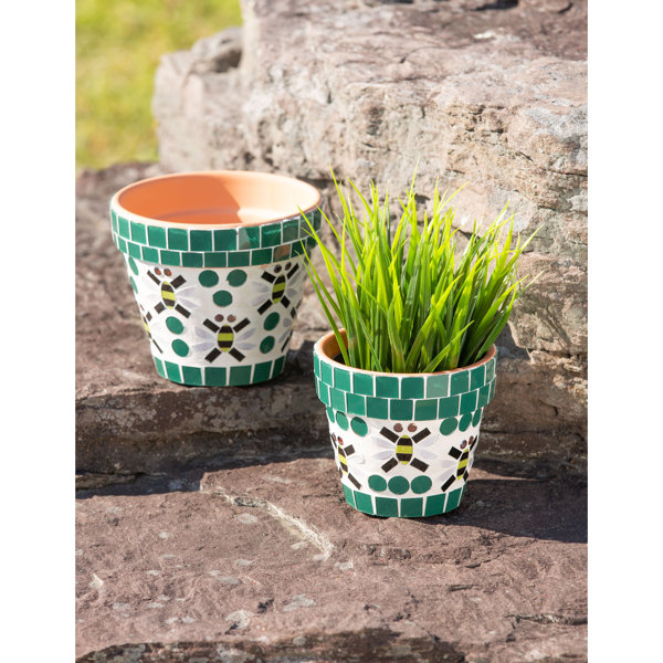 Gracie Oaks Nesting Bumble Bee Mosaic Cachepots 2 - Piece Terracotta ...
