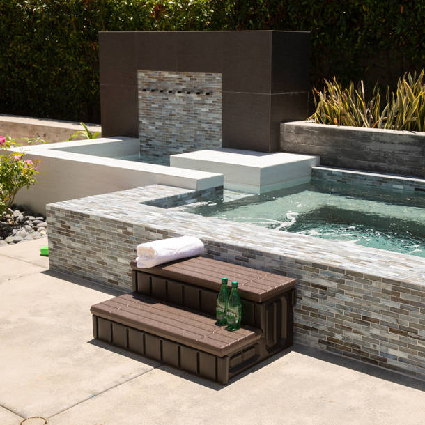 AquaRest Spas, powered by Jacuzzi® pumps Deluxe Storage Step & Reviews ...