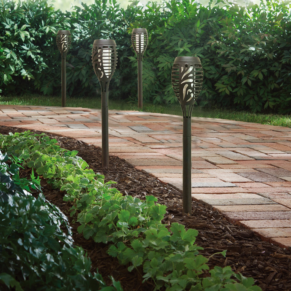 DeckImpressions Black Solar Powered Integrated LED Pathway Light ...