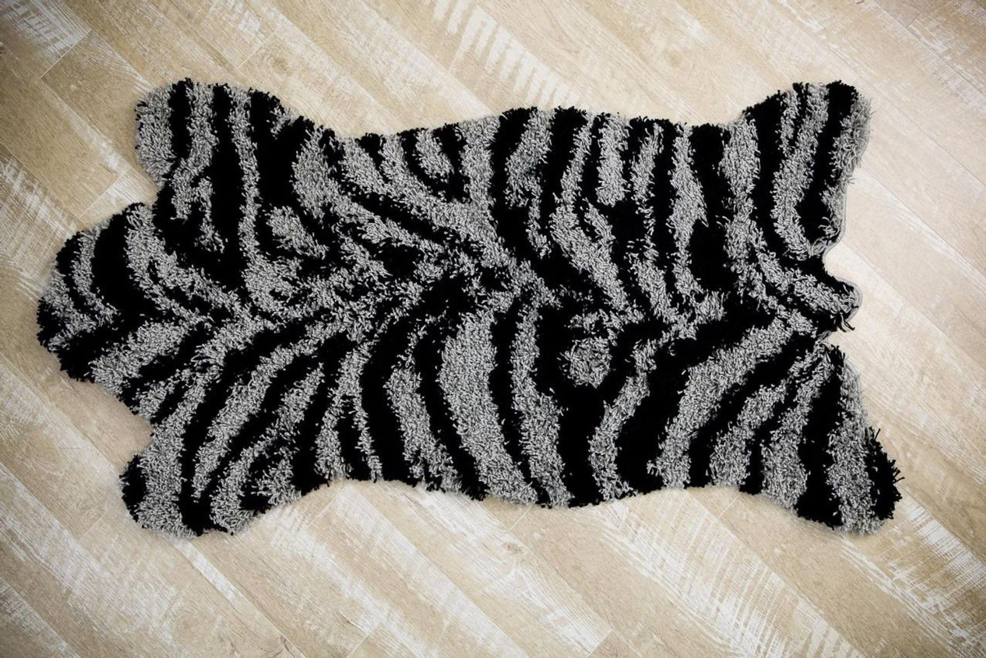 Mercer41 Tananger Animal Print Shag Area Rug in Gray/Black | Wayfair