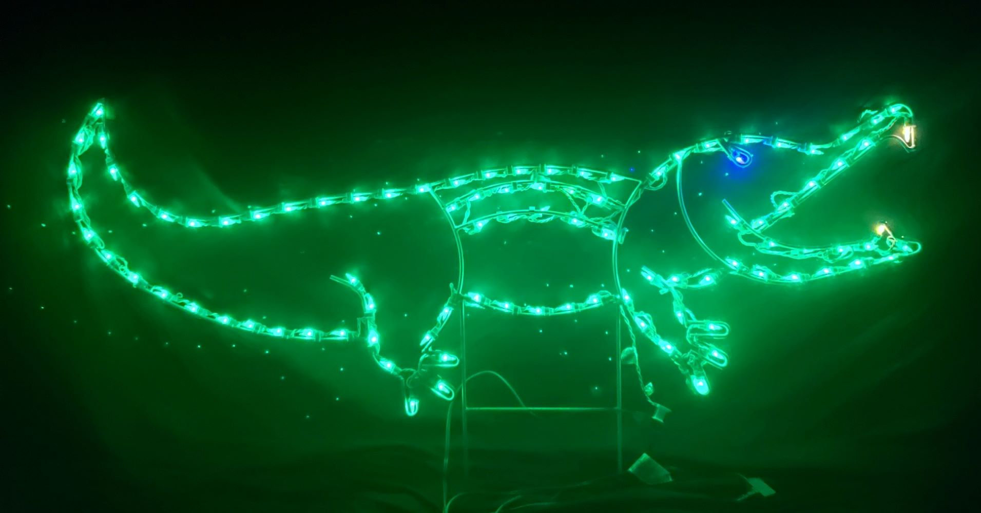 Lori's Lighted D'Lites Large Gator Outline Nautical Holiday Lighted ...