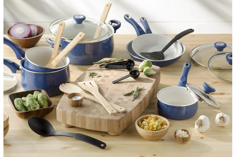 Considerations for Your Kitchen: Nonstick vs. Stainless Steel Cookware ...