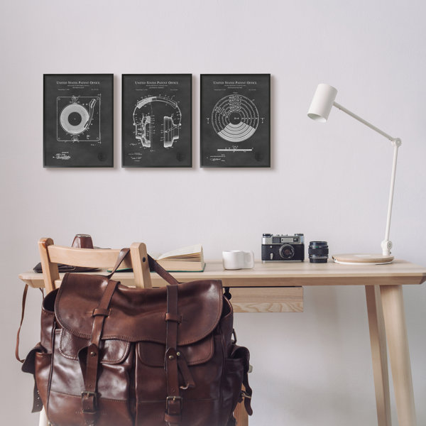 Stupell Industries Vintage Music Headphones Record Player Turntable ...