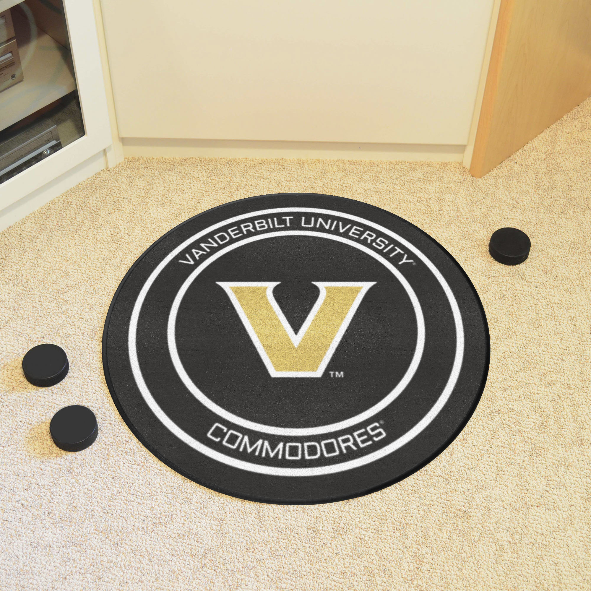 FANMATS Vanderbilt_Vanderbilt Commodores Hockey Puck Rug - 27In ...