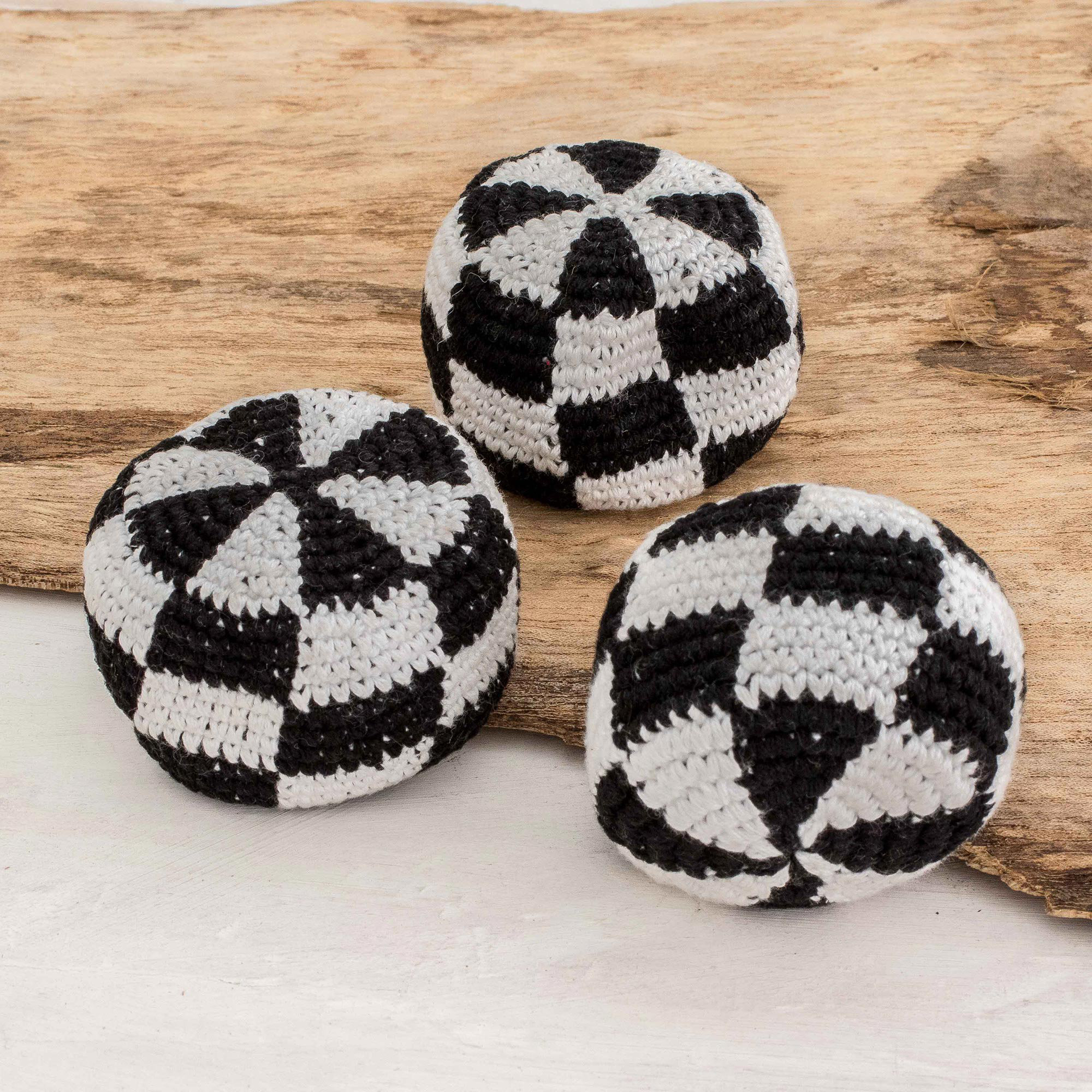 Gracie Oaks 3 Piece Lutrelle Checkers Hacky Sacks Decorative Game Set ...