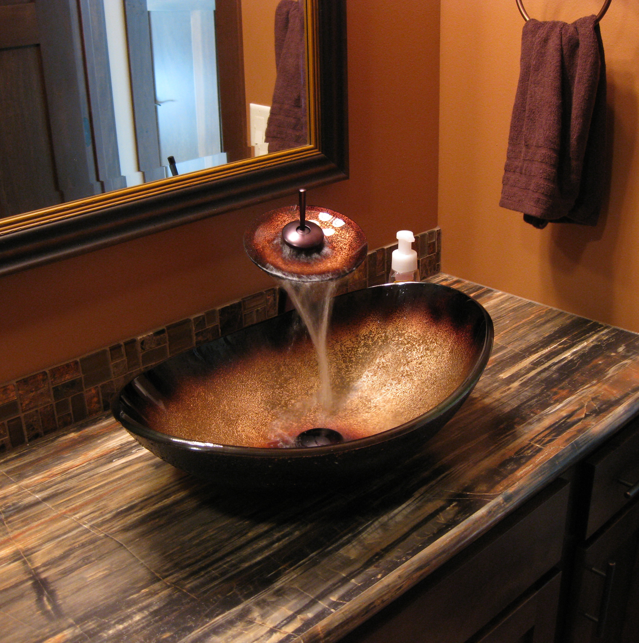 Novatto 14.5'' Copper;Black Tempered Glass Oval Vessel Bathroom Sink ...