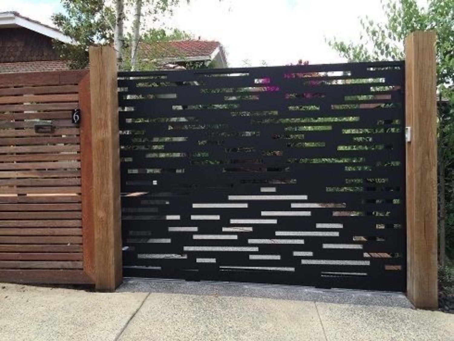 TAIMCO Rectangular Pattern Driveway Gate| Sturdy Steel Entrance Gate ...