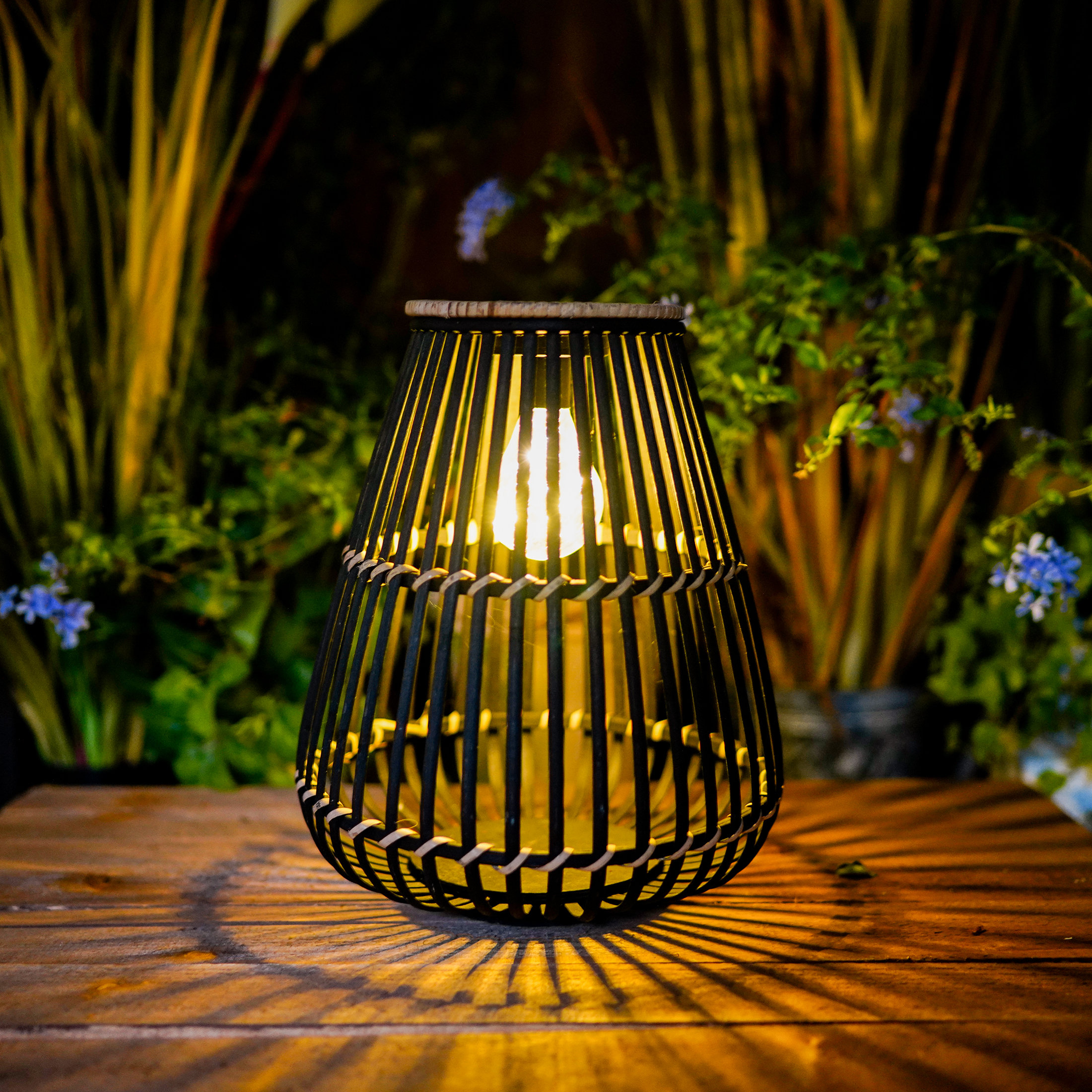 Original Barn Rattan Weave Lantern Solar Powered Integrated LED Lantern ...
