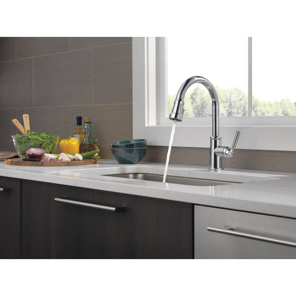 Peerless Faucets Westchester Single Hole Faucet Bathroom Faucet with ...