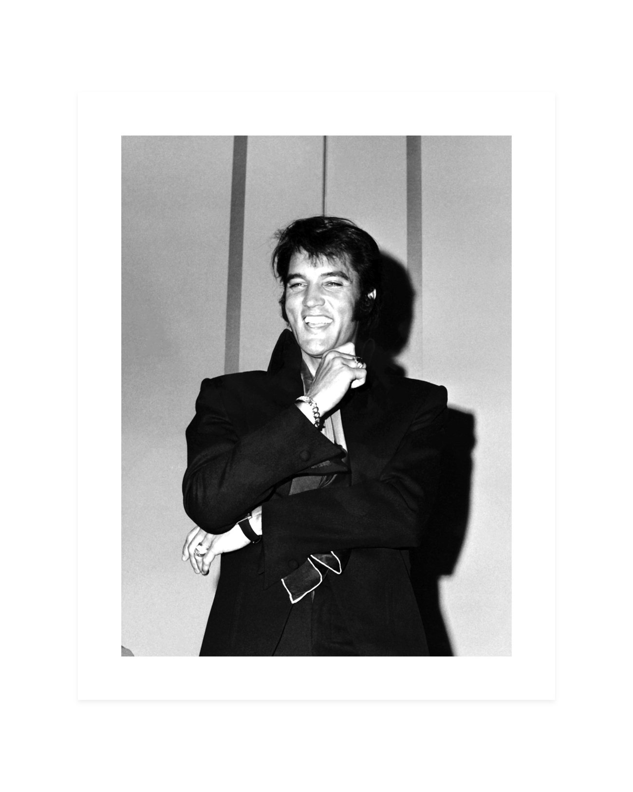 Globe Photos Entertainment Elvis Presley Laughing At Press Conference ...