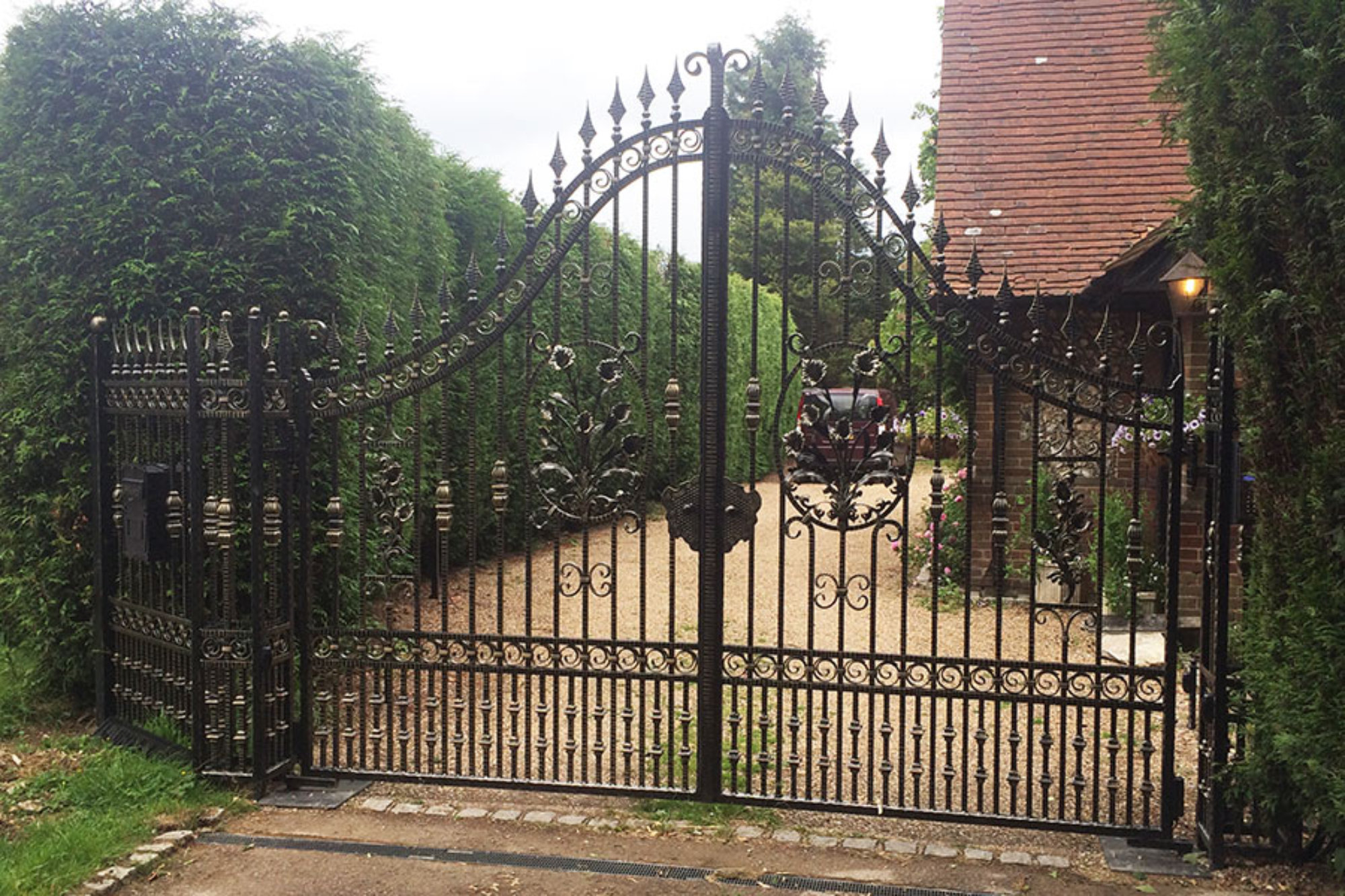 TAIMCO Somerton Wrought Iron Gates – Dual Swing Driveway Gate | Classic ...