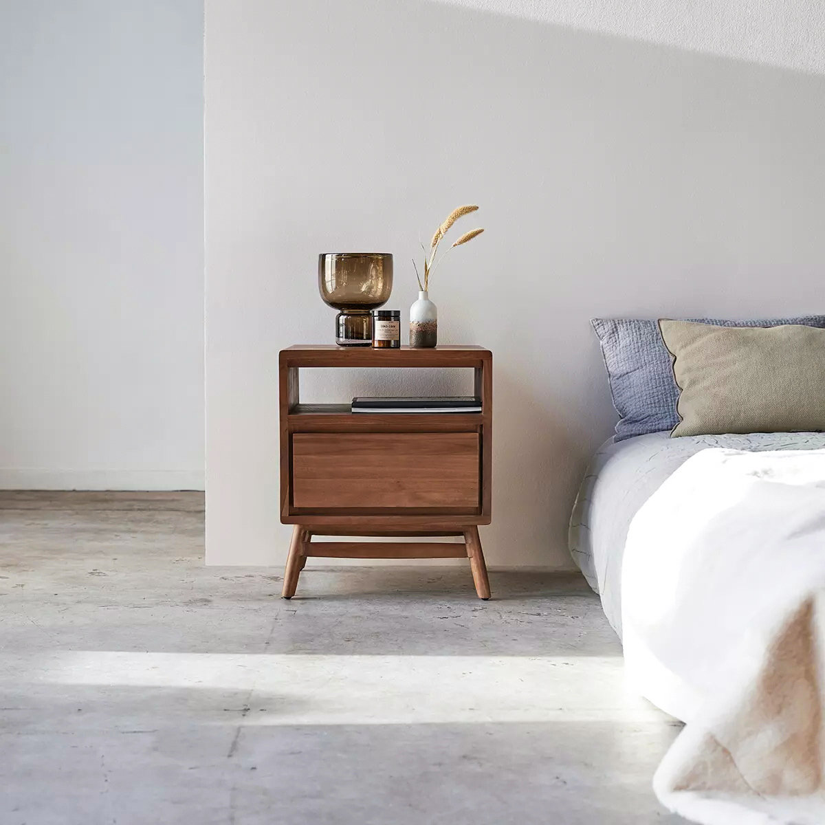 Union Rustic Oneida Solid Wood Bedside Table | Wayfair.co.uk