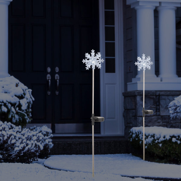 Mercury Row® Snowflake Garden Stake & Reviews | Wayfair
