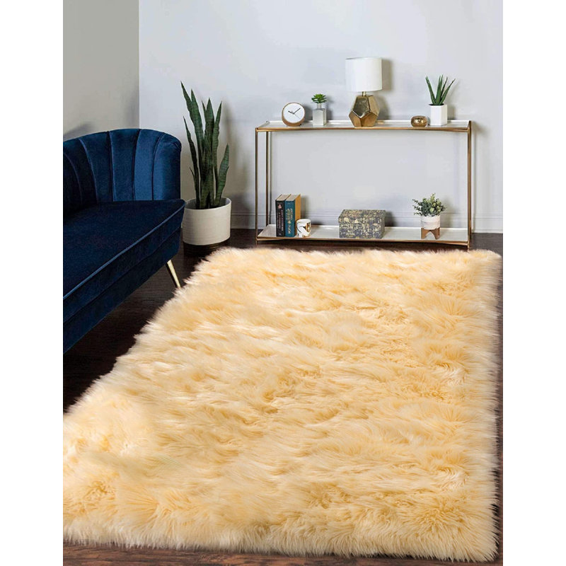 Everly Quinn Nisar Performance Beige/Yellow Machine Washable Rug ...