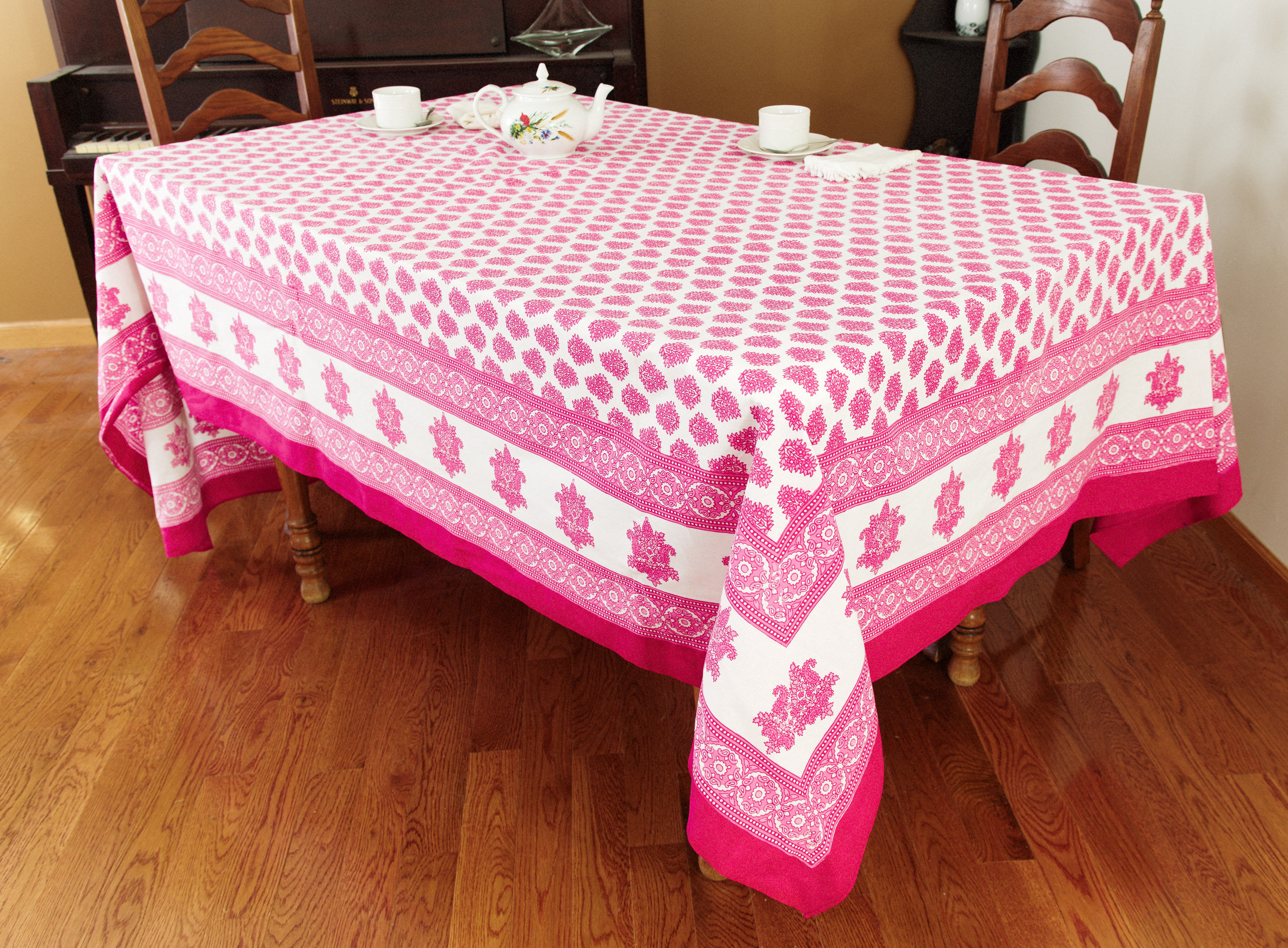 Bungalow Rose Rectangular Floral Cotton Tablecloth | Wayfair