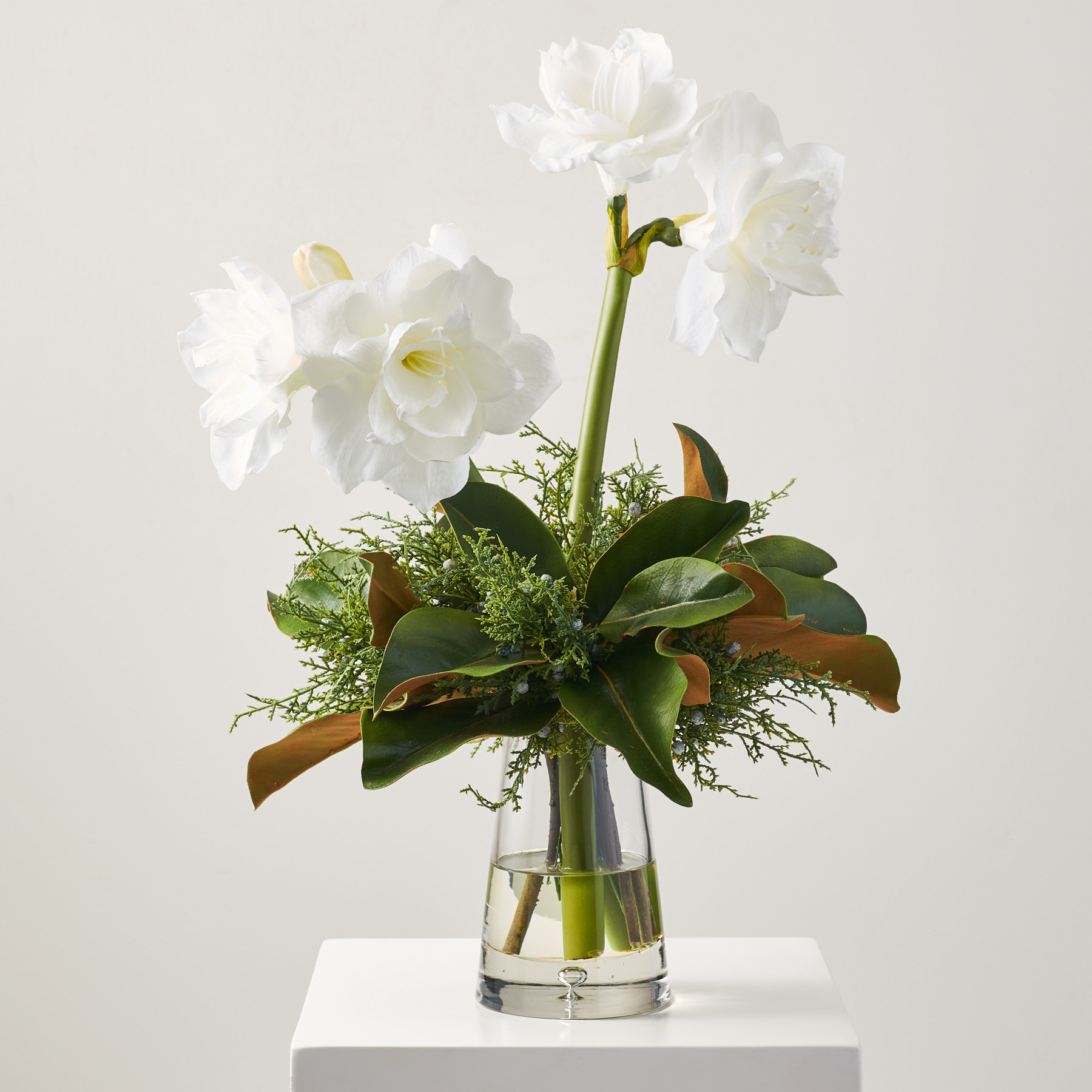 Darby Creek Trading Winter Tidings Magnolia Floral Arrangements in Vase ...