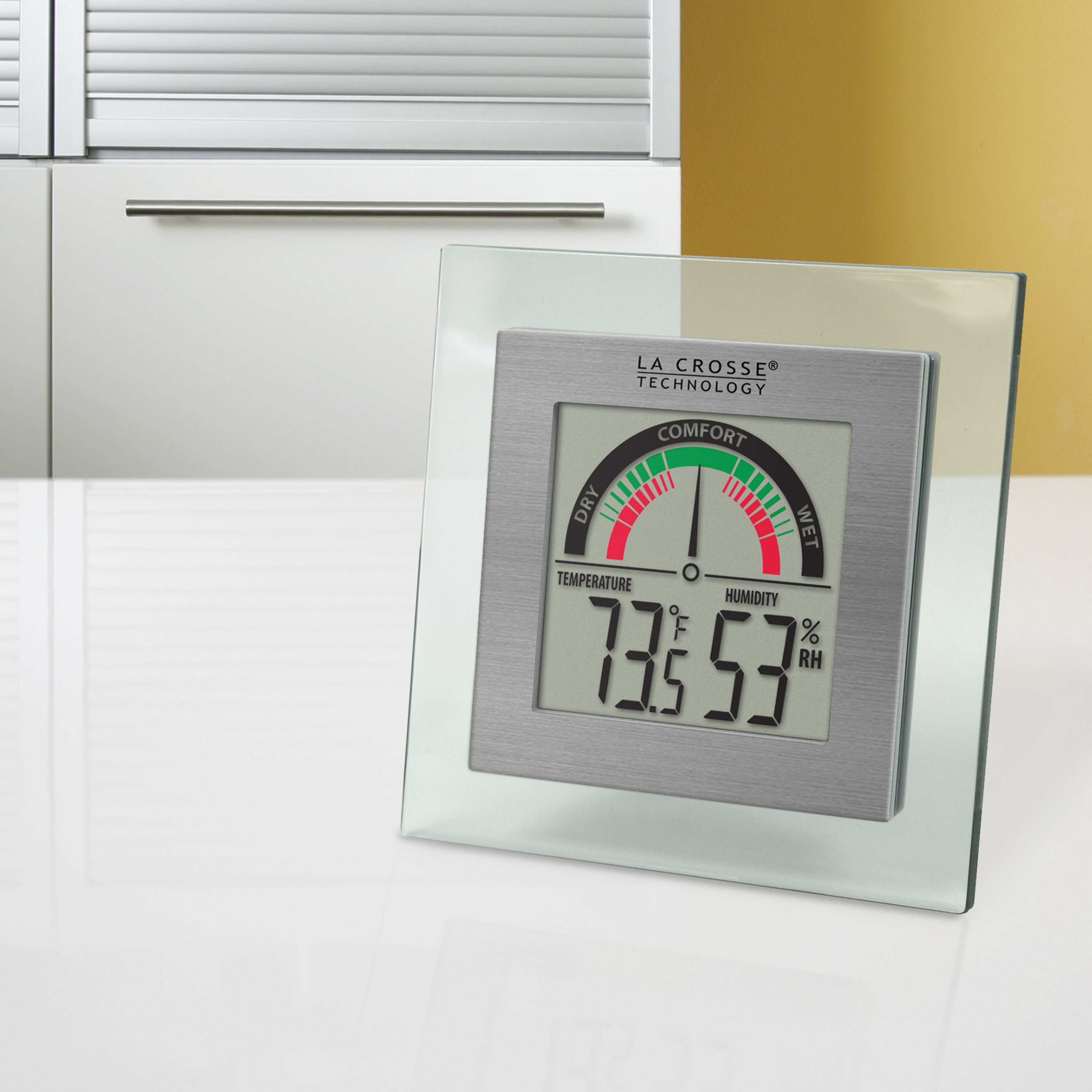 La Crosse Technology Comfort Meter and Temperature and Humidity Station ...