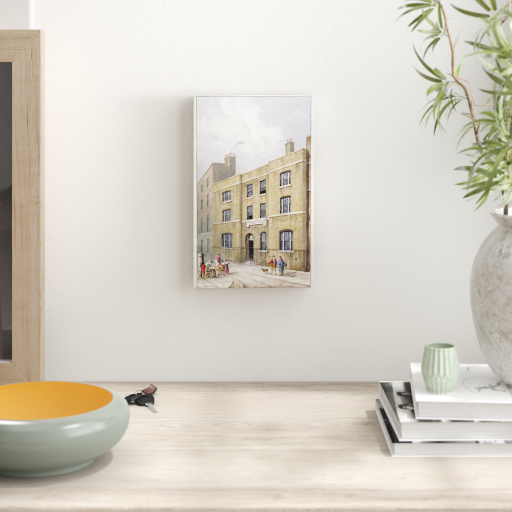 Marlow Home Co. Building In Old Broad Street Which Bears The Pinners ...