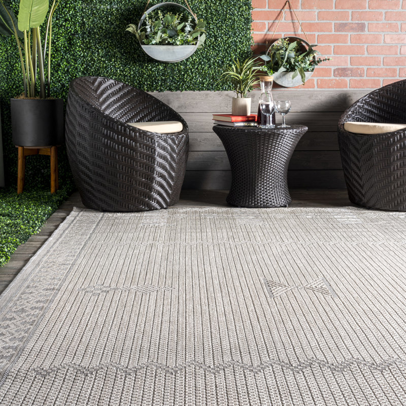 Foundry Select Altus Gray Indoor/Outdoor Rug & Reviews | Wayfair