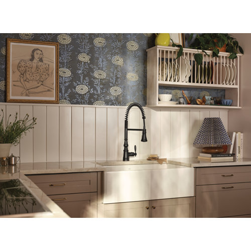 Moen Weymouth Pre-Rinse Spring Pull-Down Single Handle Kitchen Faucet ...