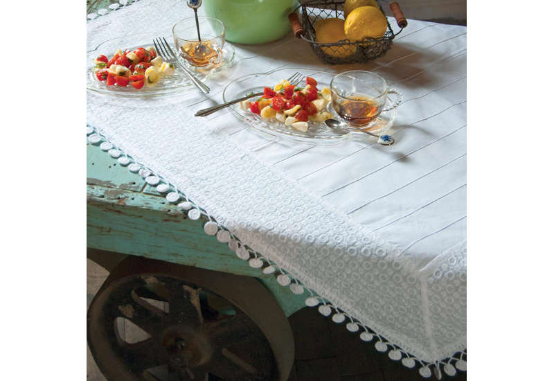 How to Select the Correct Tablecloth Size | Wayfair