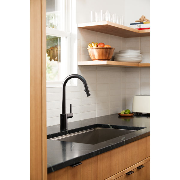 Moen Align MotionSense Wave Single Handle Pulldown Kitchen Faucet with ...