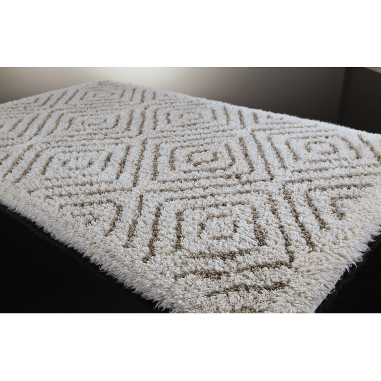 Dakota Fields Lizeth Cottage Bath Rug | Wayfair