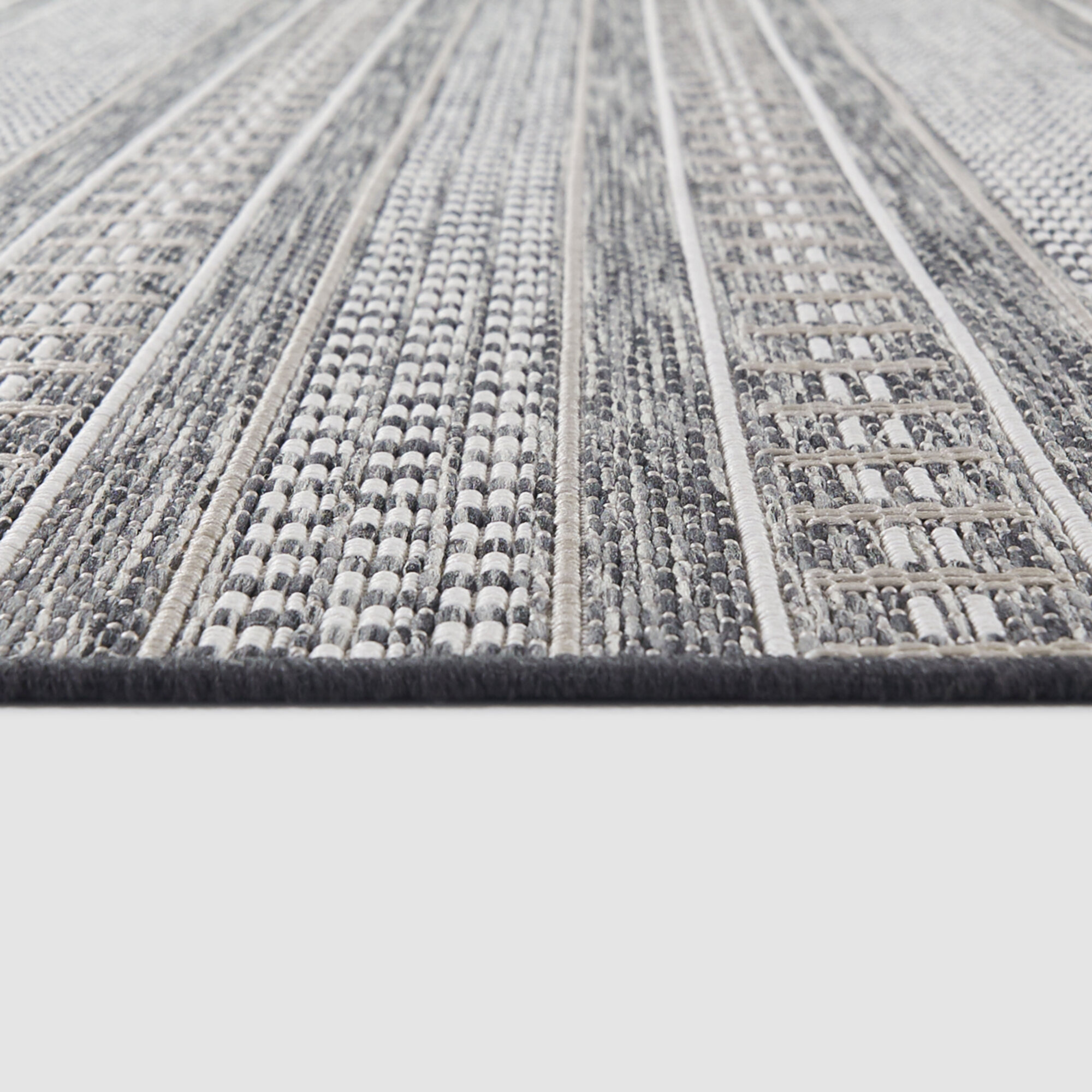 Foundry Select Ashgan Machine Woven Gray/White Indoor/Outdoor Rug | Wayfair