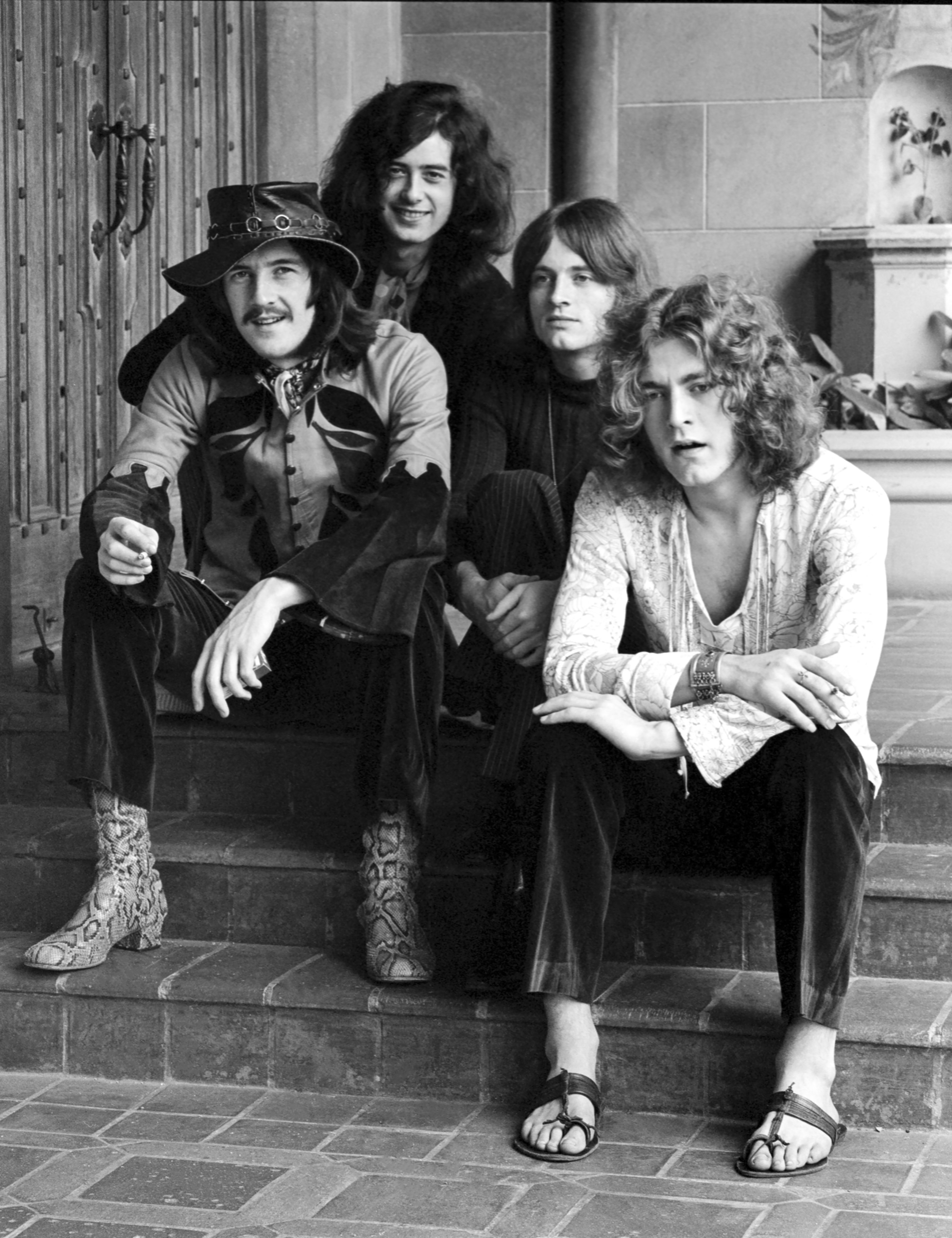 Globe Photos Entertainment Led Zeppelin Led Zeppelin At The Historic ...