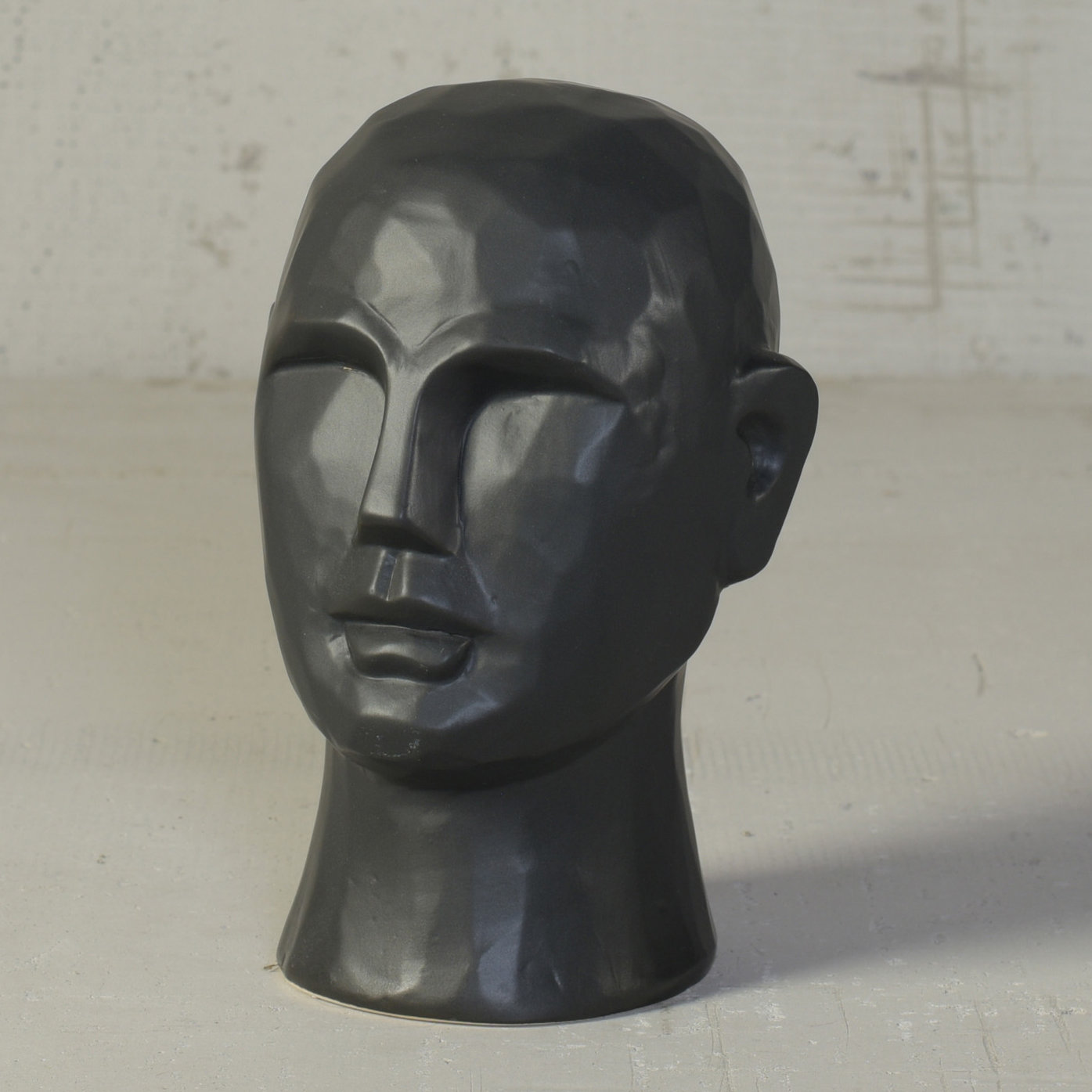 Red Barrel Studio® Gennoviva Gris Geometric Bust | Wayfair