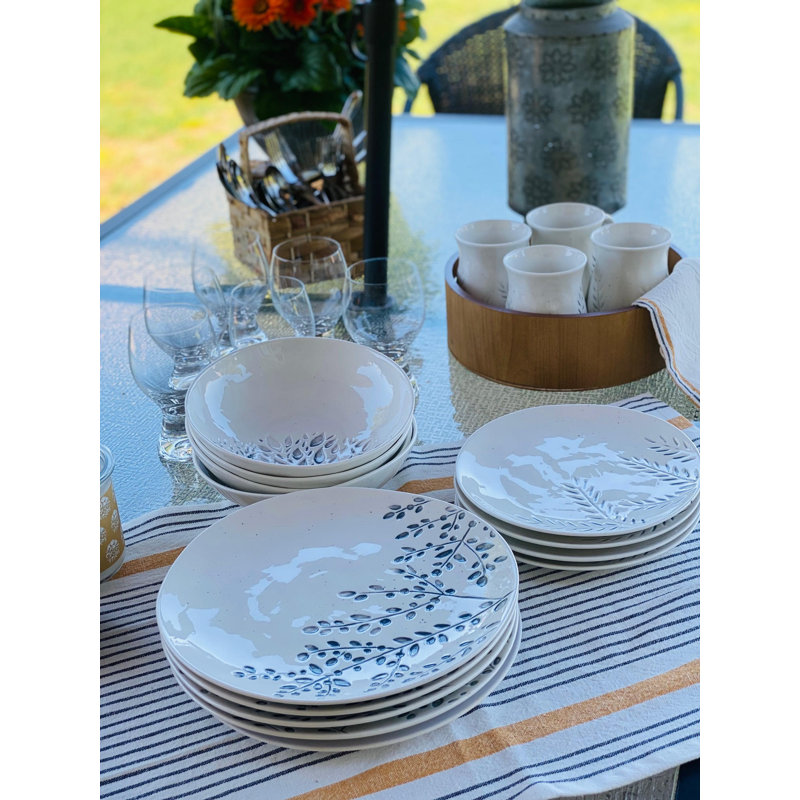 Red Vanilla Hudson Valley Night Salad Plate Set Of 6 | Wayfair