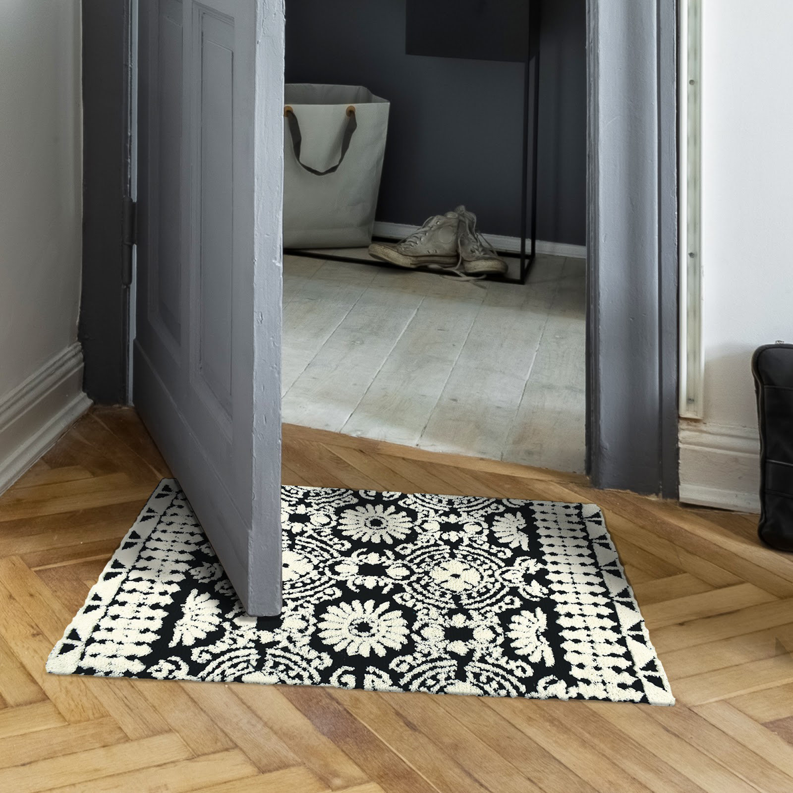 Wrought Studio Lennie Tufted Performance Black Rug | Wayfair