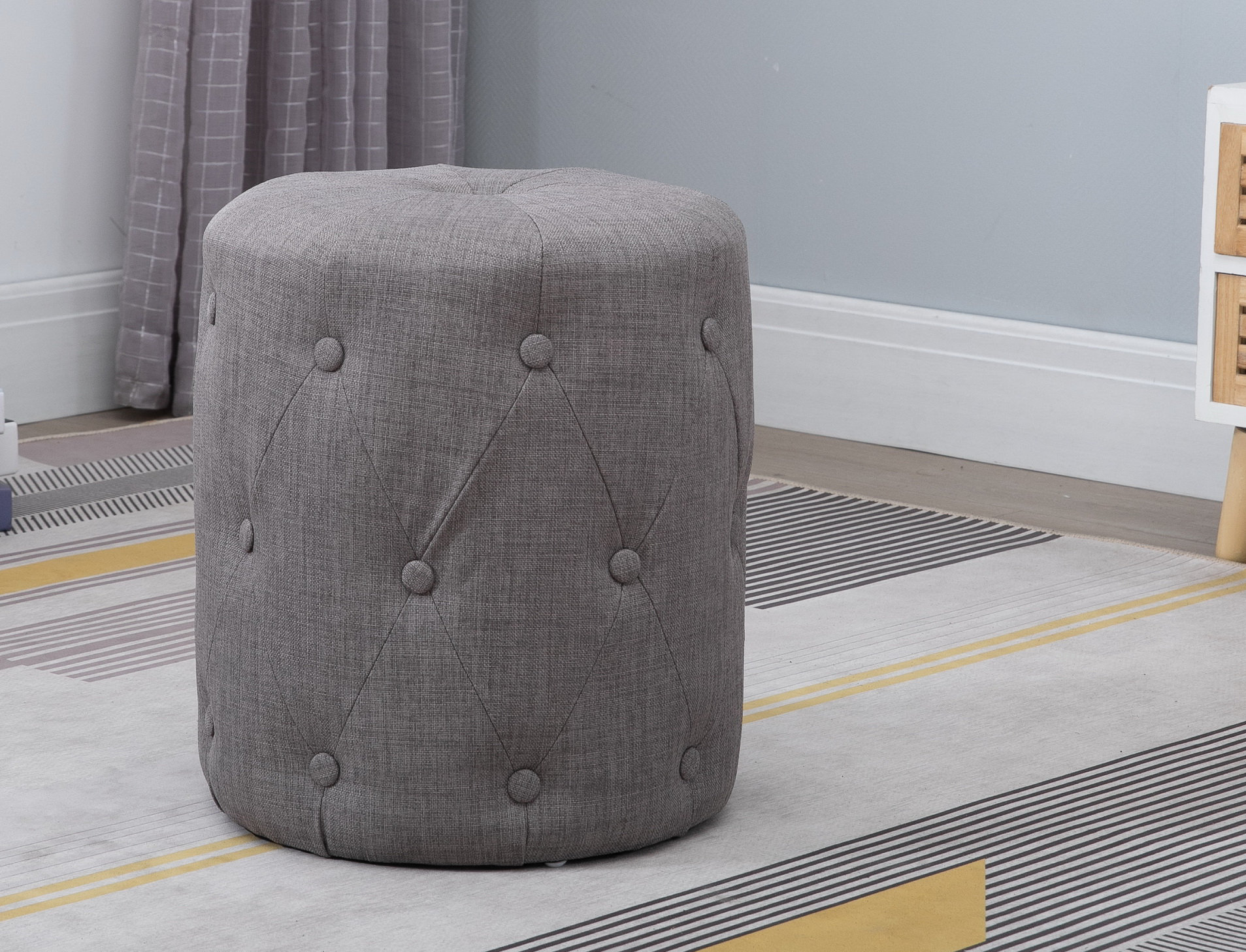 Etta Avenue Kya 38Cm Wide Tufted Round Solid Colour Footstool Ottoman ...