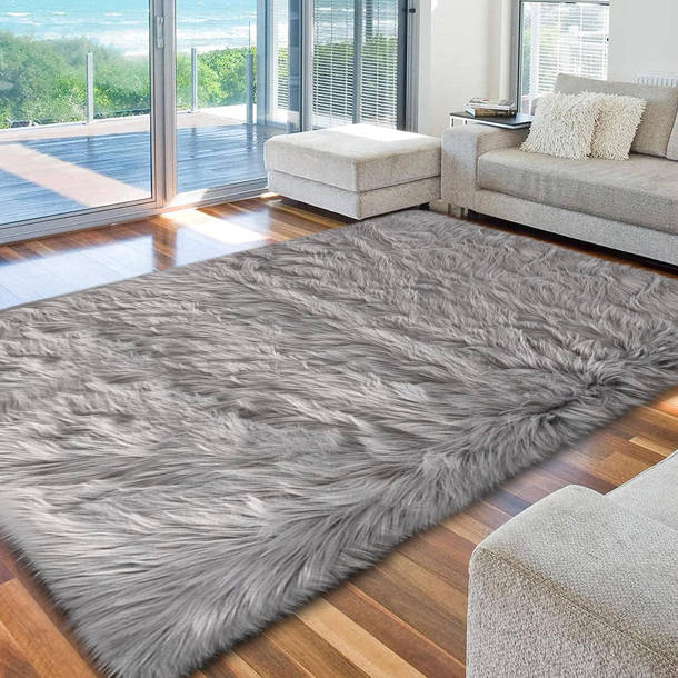 Everly Quinn Ubaid Greek Key Design Slip Resistant Stair Tread ...