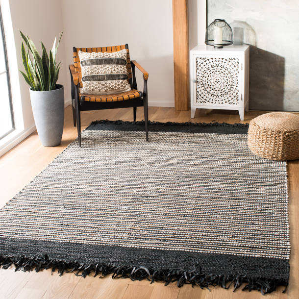 Gracie Oaks Lae Handmade Flatweave Black/Beige Rug & Reviews | Wayfair