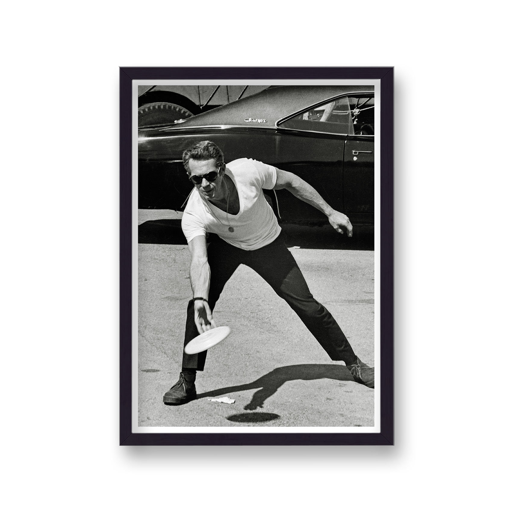 George Oliver Steve Mcqueen Relaxes Playong Frisbee On Set Parking Lot ...