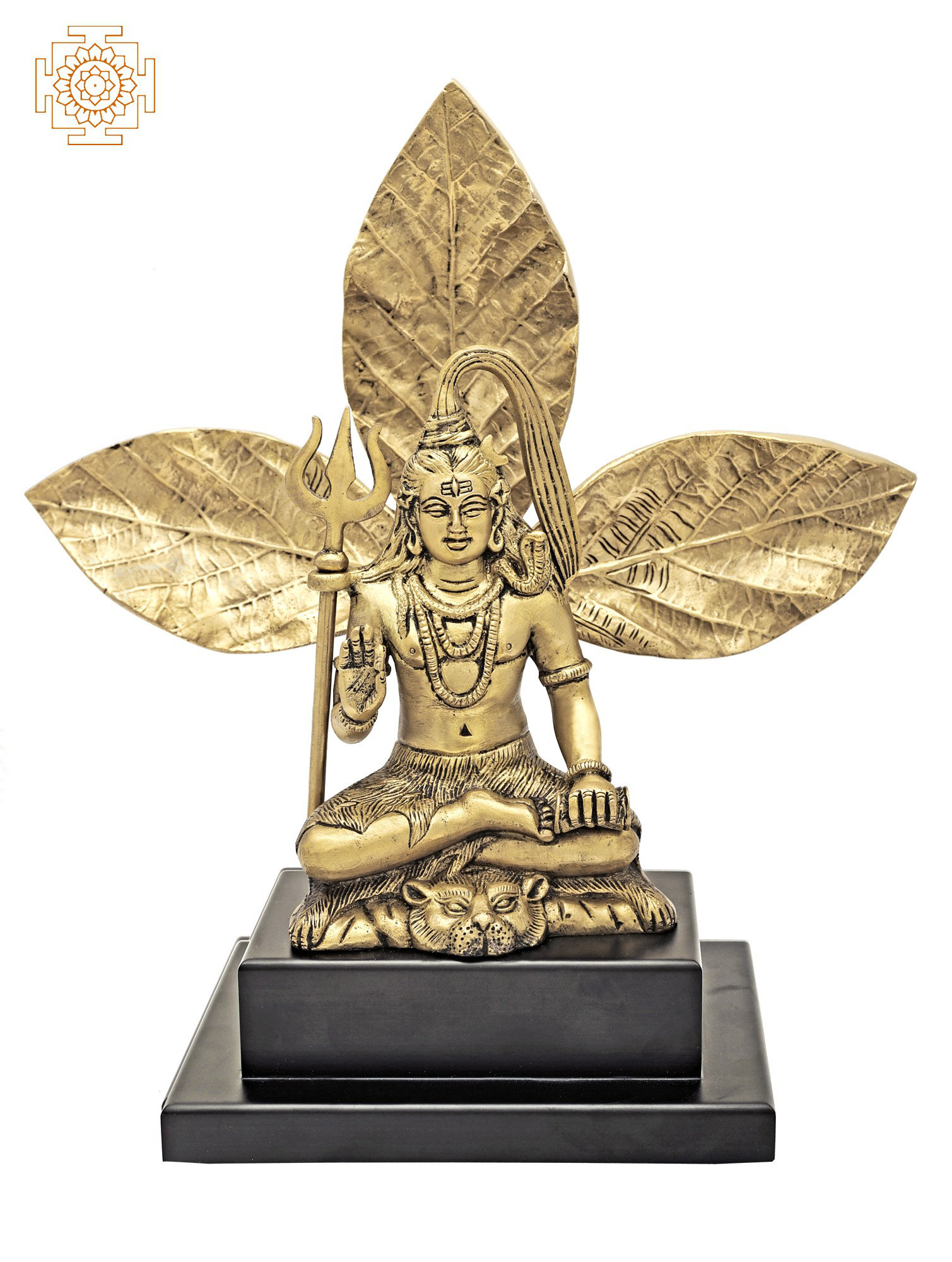 Bungalow Rose Mahadeva Shiva in Ashirwad Mudra Sittting Against a ...