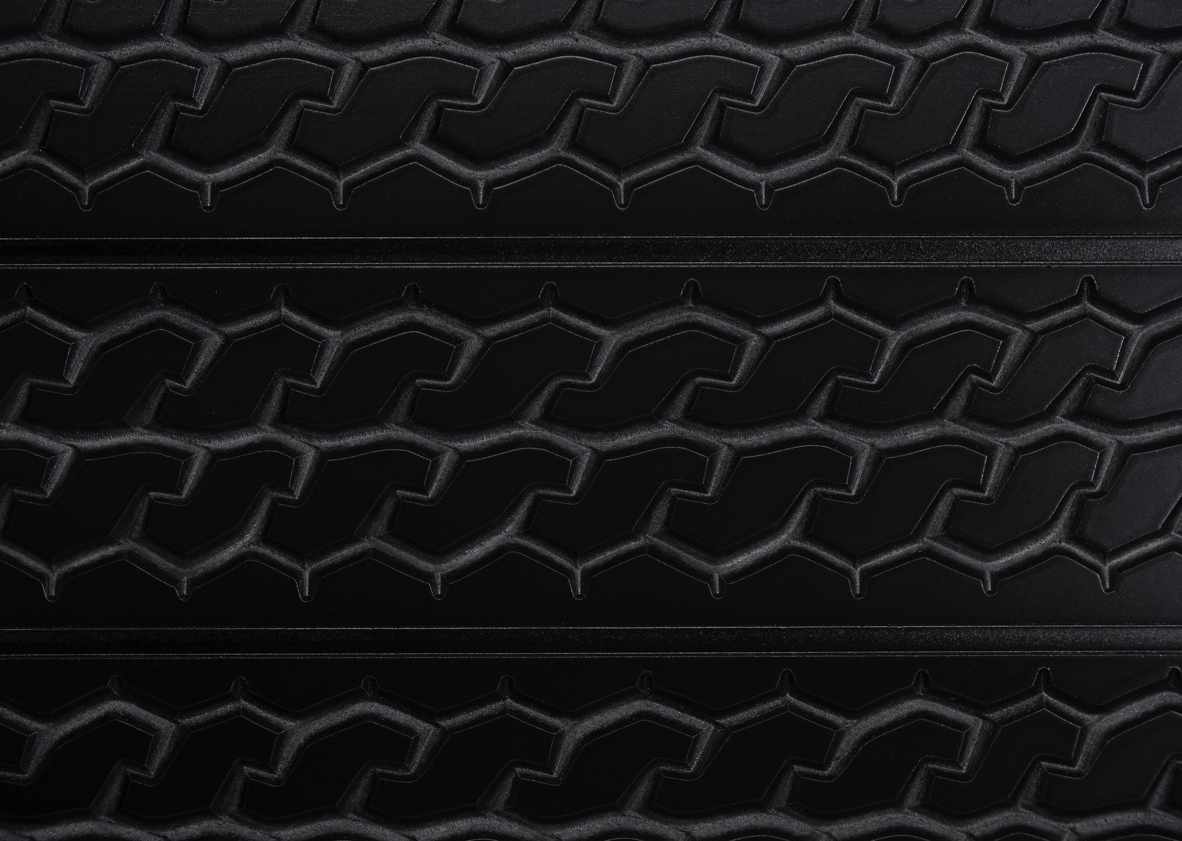 Ninth & Vine Tire Tread Textured Slatwall - Black (24" H x 48" L Panels ...