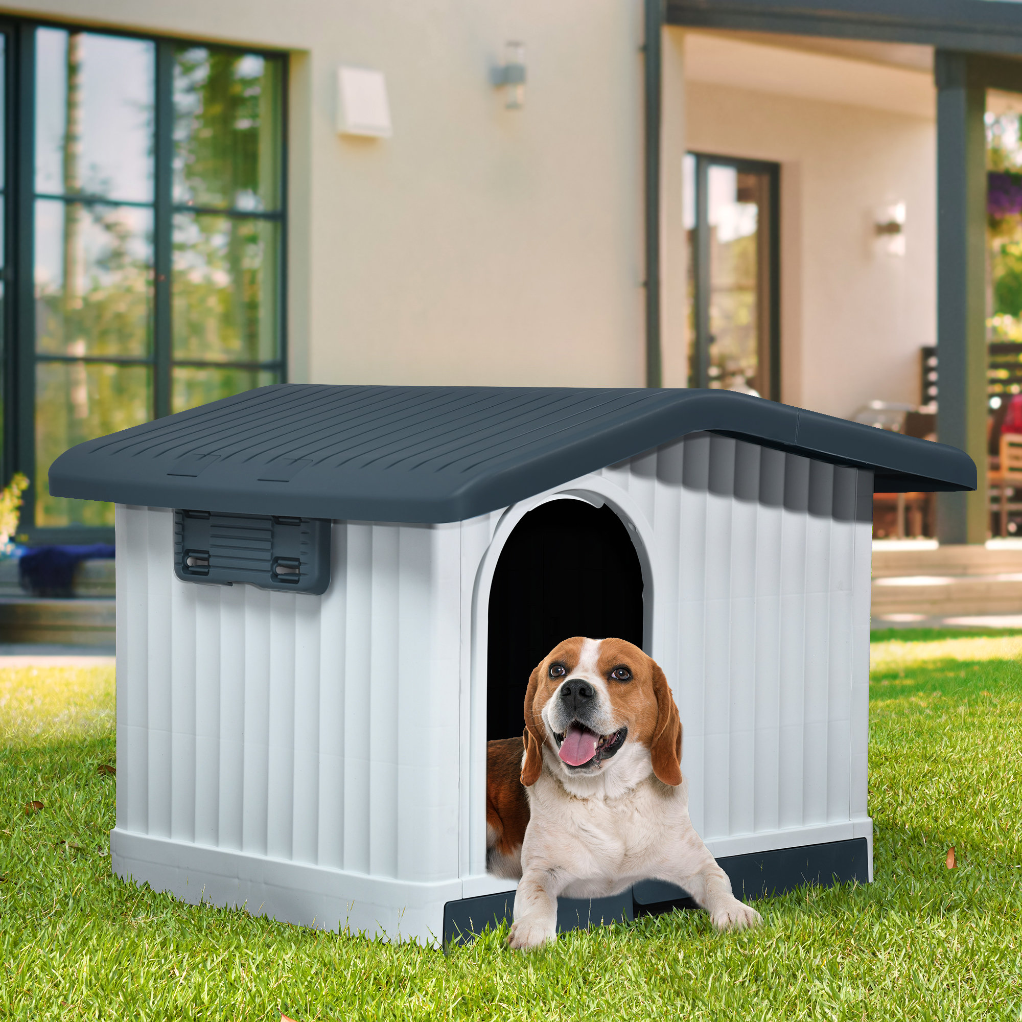 Tucker Murphy Pet Czarnetzki Plastic Insulated Igloo Style Dog House