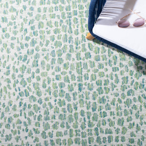 Wade Logan® Ivory/Green Indoor/Outdoor Rug & Reviews | Wayfair